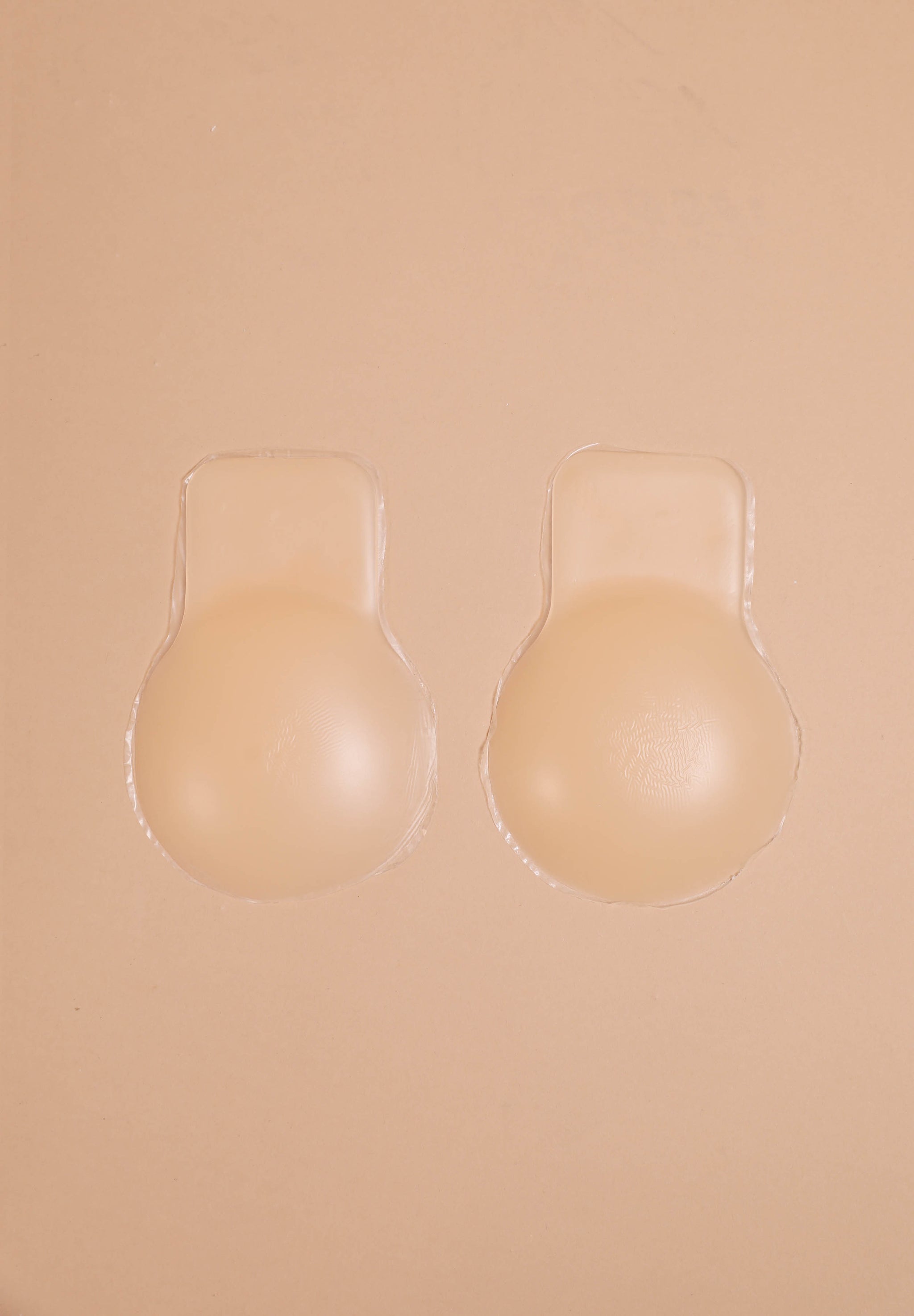 Copas adhesivas realzantes silicona